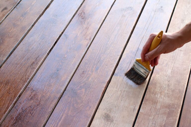 Ultimate Guide To Best Decking Oil Australia
